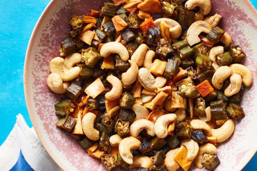 Cashew Mango Snack Mix - The Whole30® Program